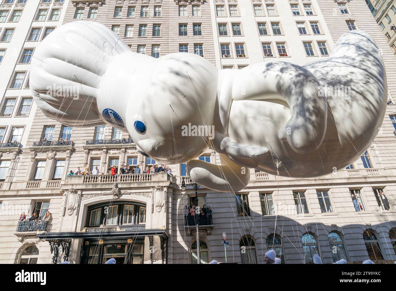 New York, USA. 23rd Nov, 2023. Pillsbury Doughboy balloon flown during ...