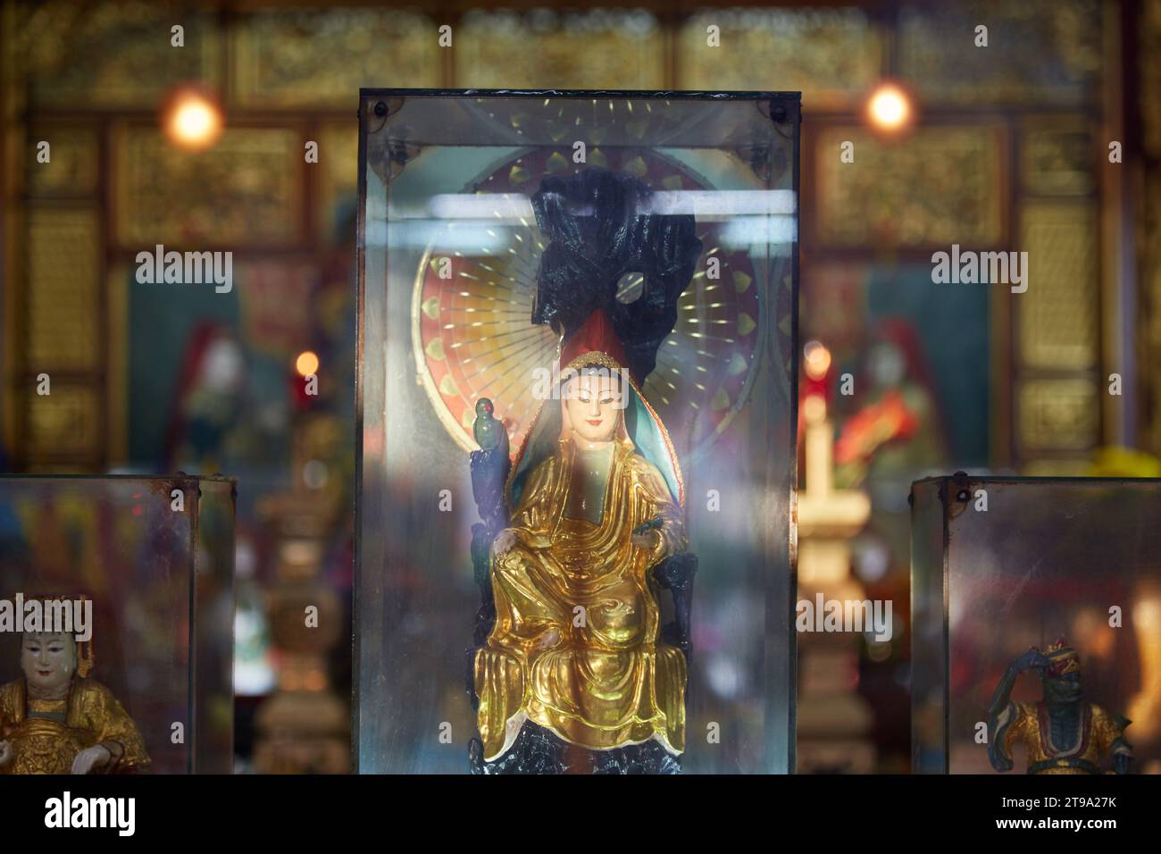The Fujian Assembly Hall in Hoi An Ancient Town Stock Photo - Alamy