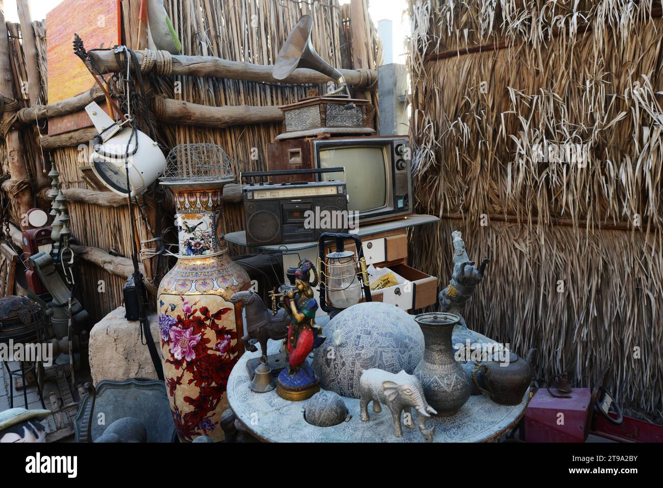 Antiques and 2nd hand items displayed in an antique shop in Old Dubai ...