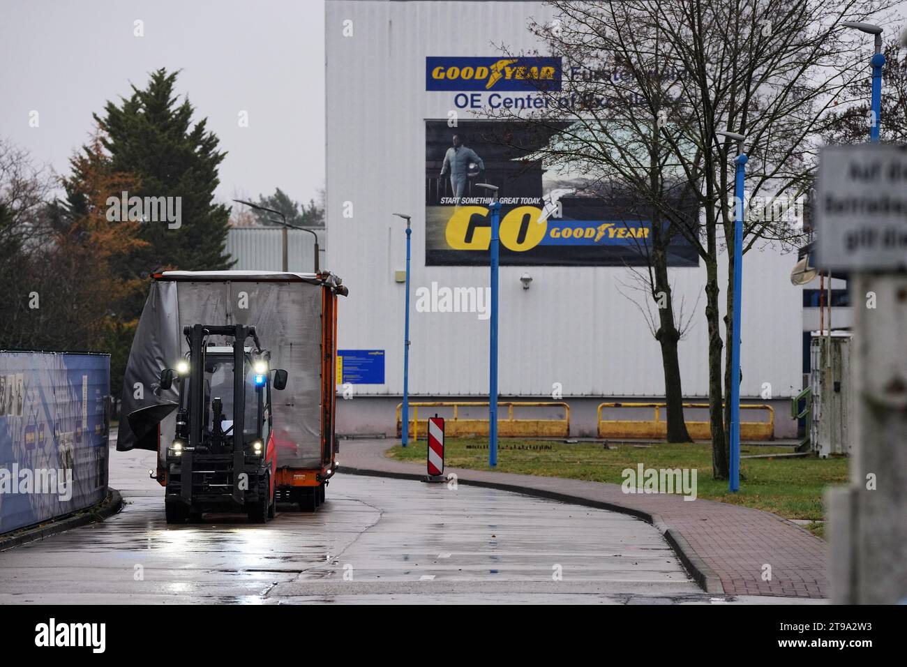 Goodyear factory hi-res stock photography and images - Alamy