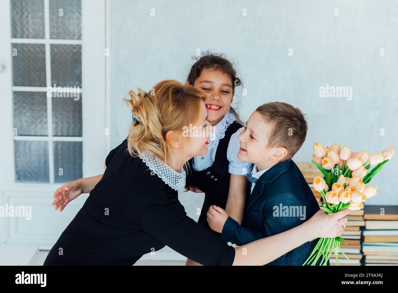 Congratulating classroom hi-res stock photography and images - Alamy