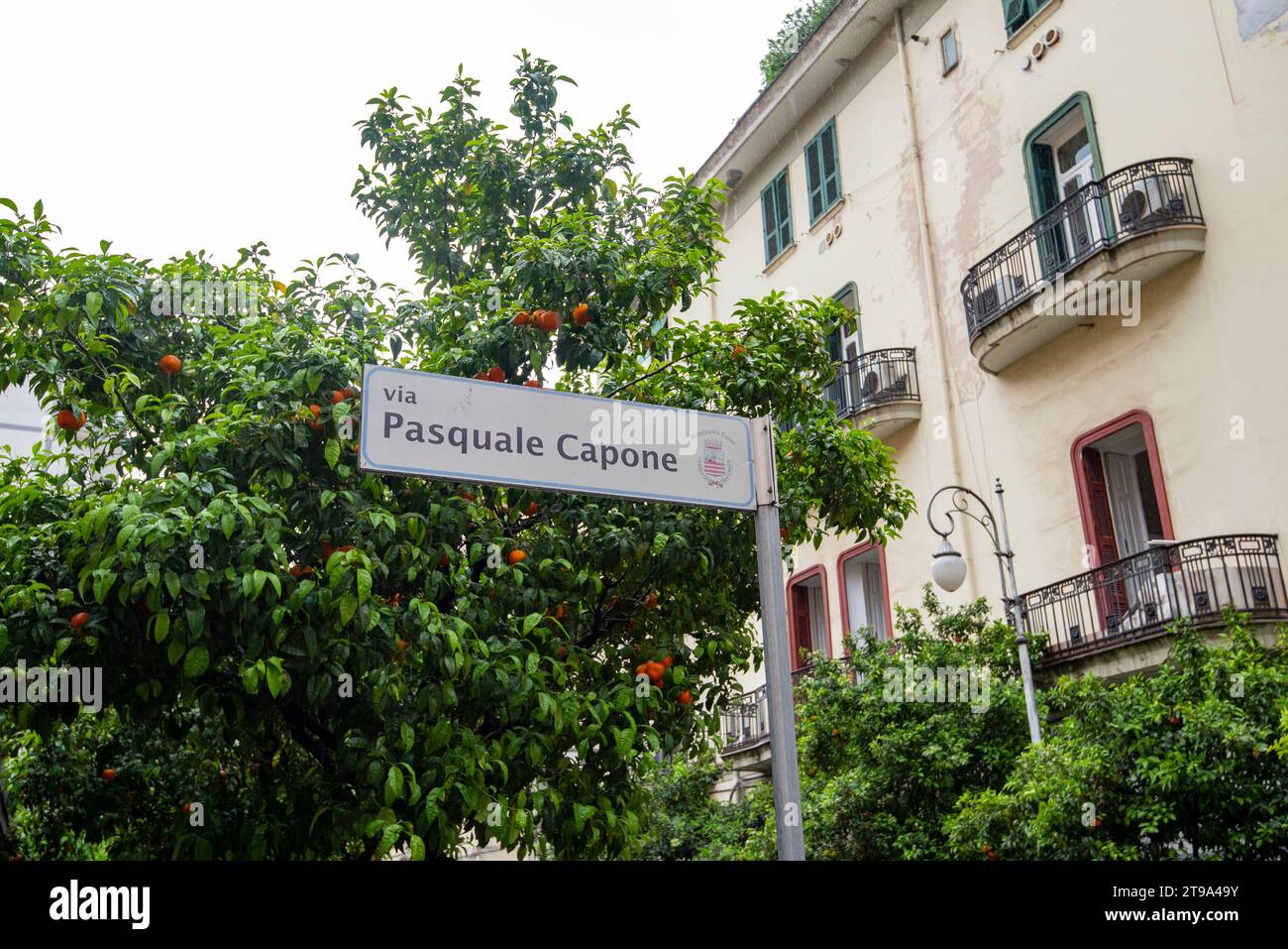 European road sign italy hi-res stock photography and images - Alamy