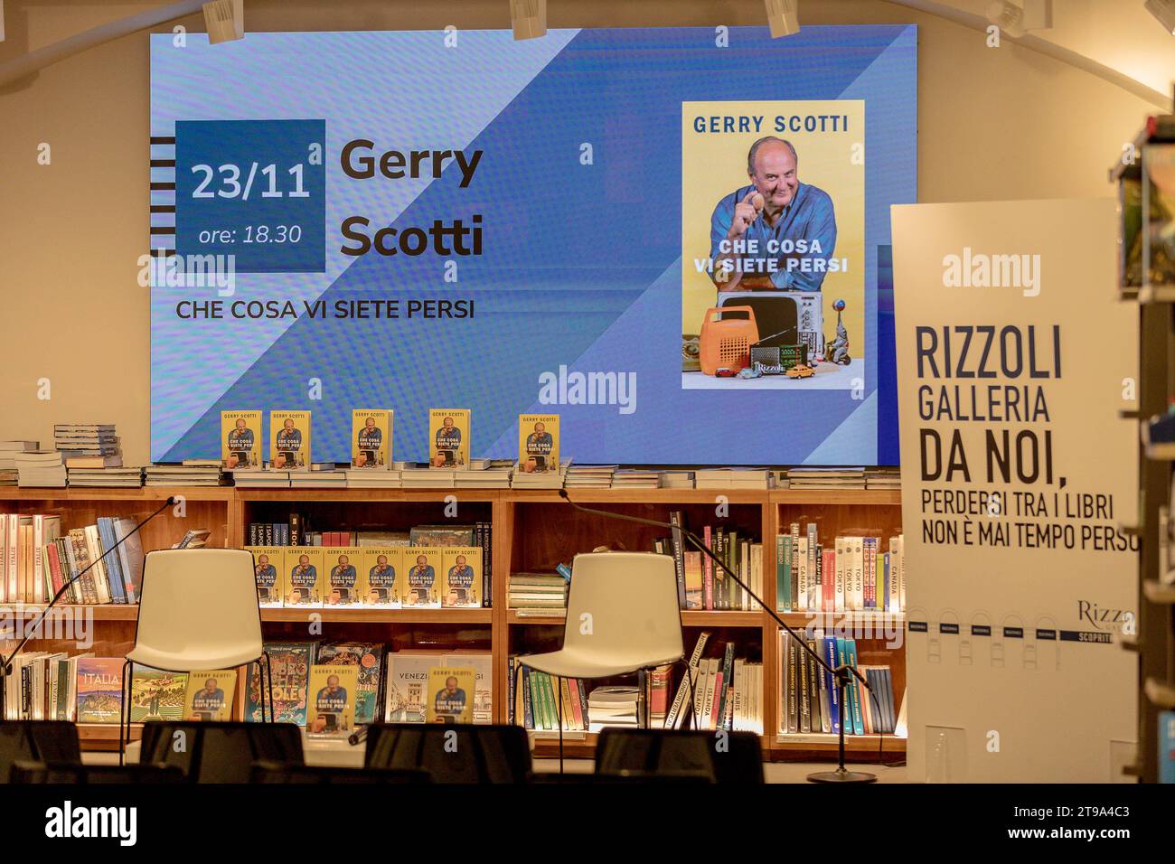 Galleria Rizzoli, Milan, Italy, November 23, 2023, Gerry Scotti during ...
