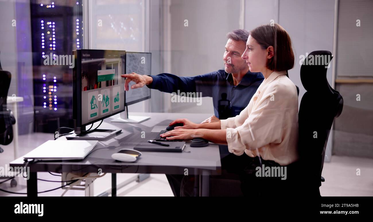 Online Real Estate Search: Find your Dream House Stock Photo - Alamy