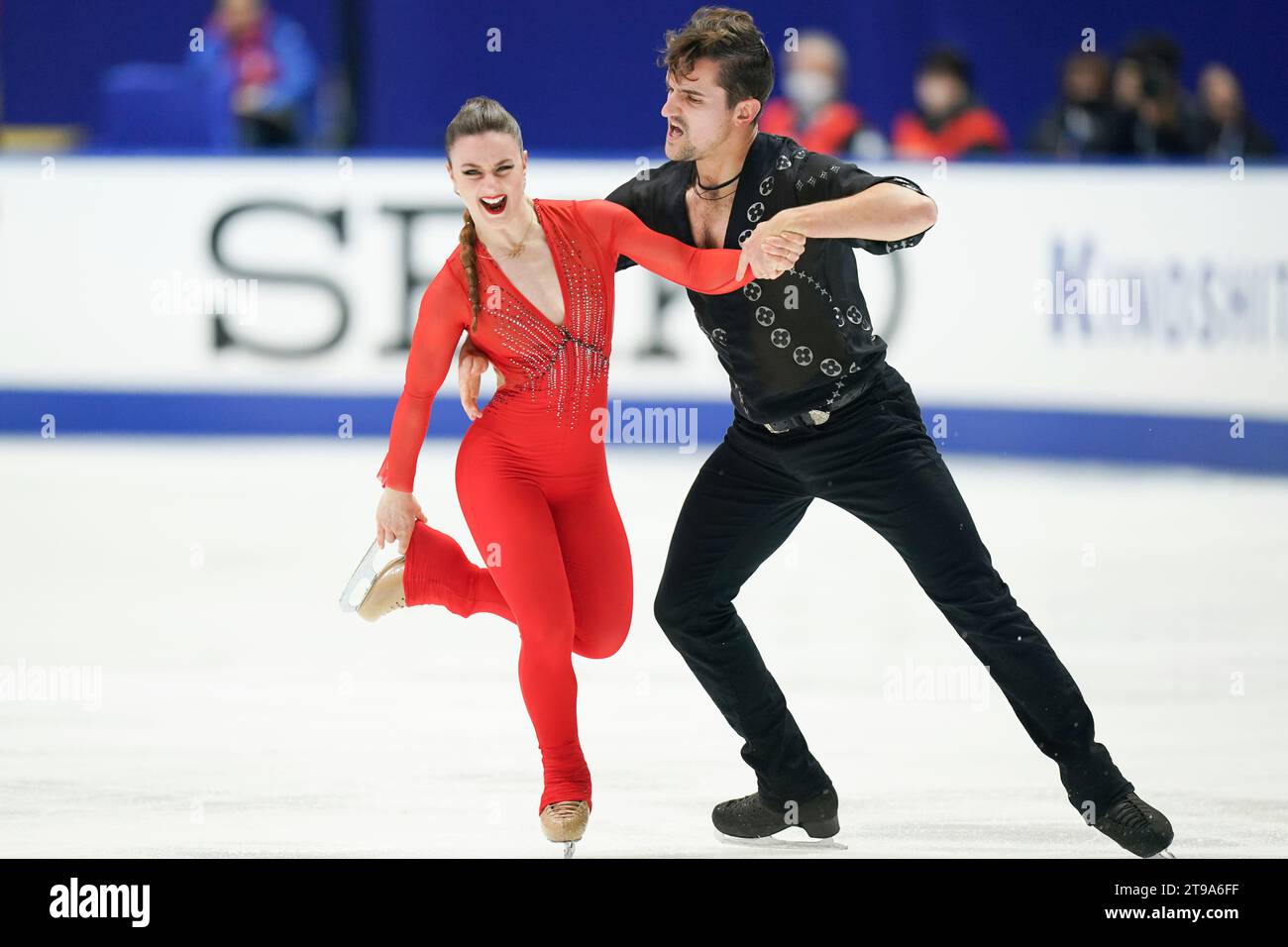 Marie-Jade Lauriault and Romain Le Gac of Canada perform in the ice ...