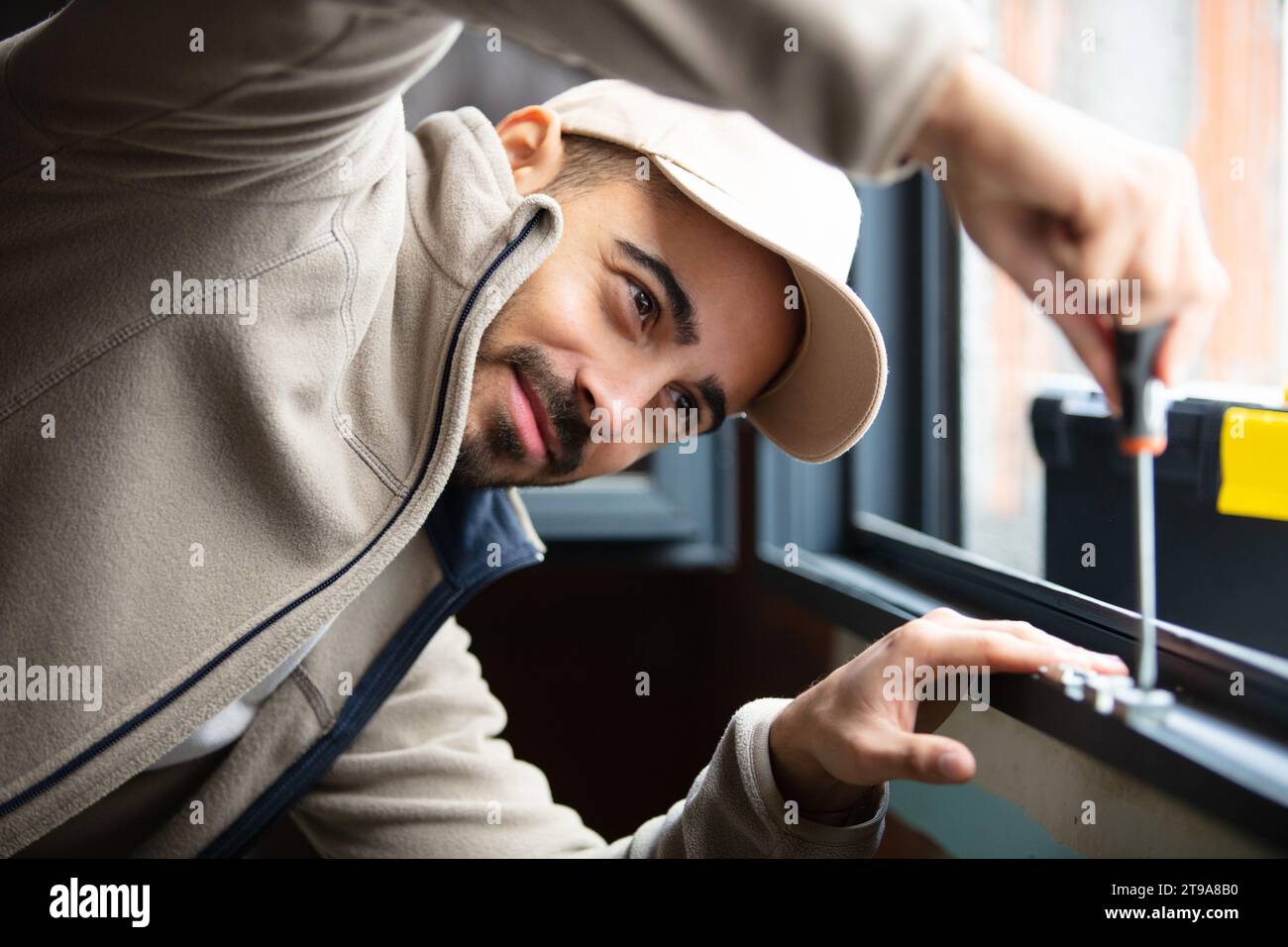 Bracket replacement hi-res stock photography and images - Alamy