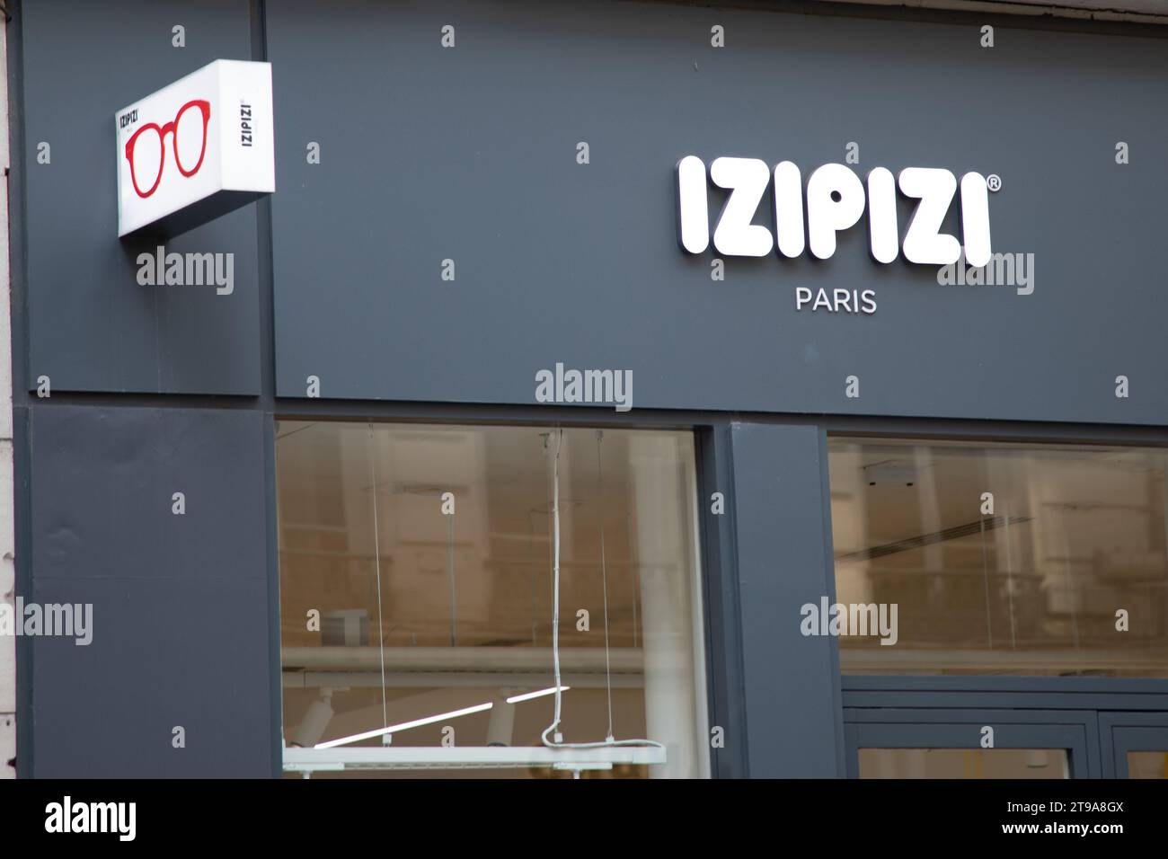 Bordeaux , France - 11 20 2023 : izipizi paris sign brand and text logo ...