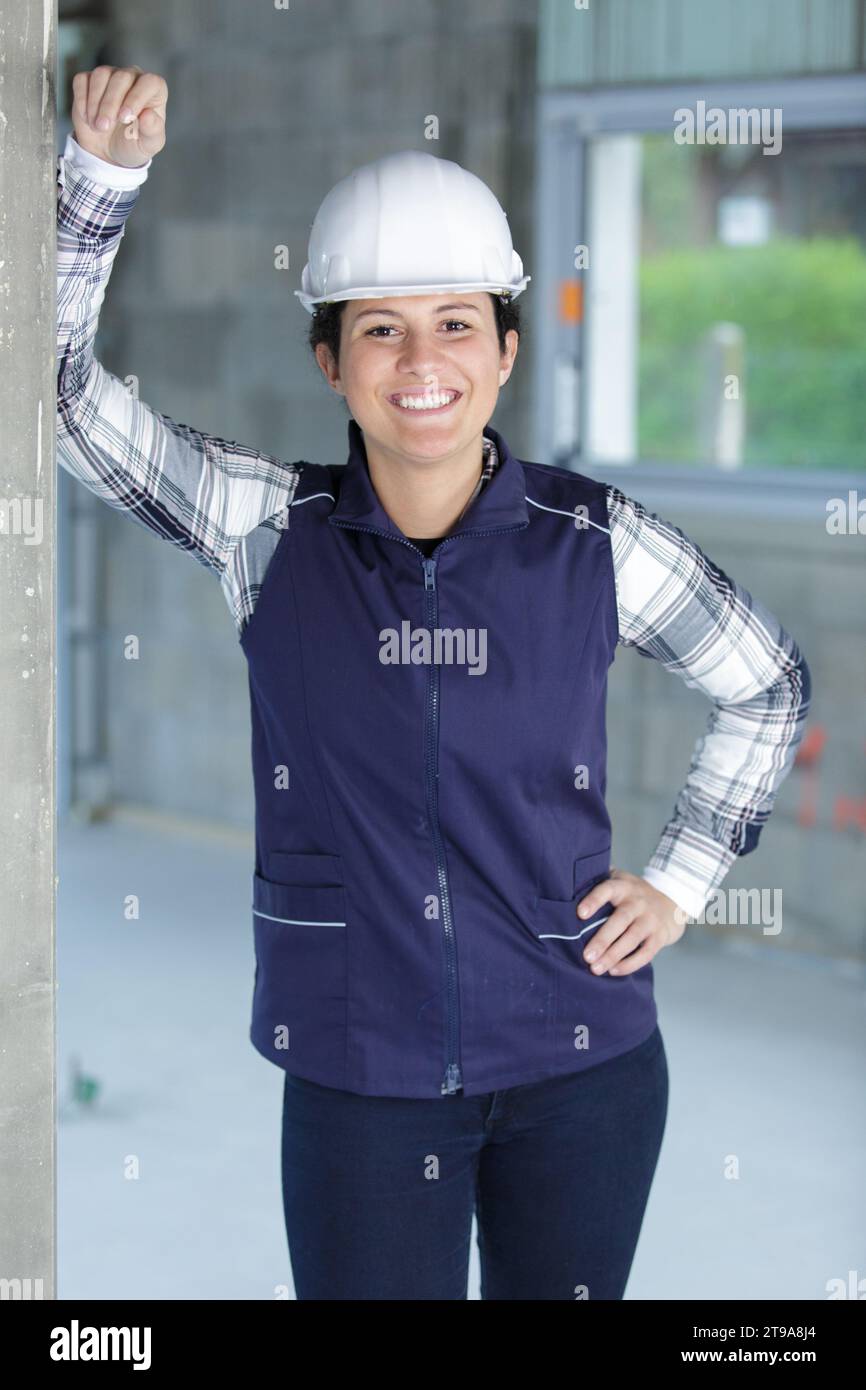 portrait of female construction worker on building site Stock Photo - Alamy