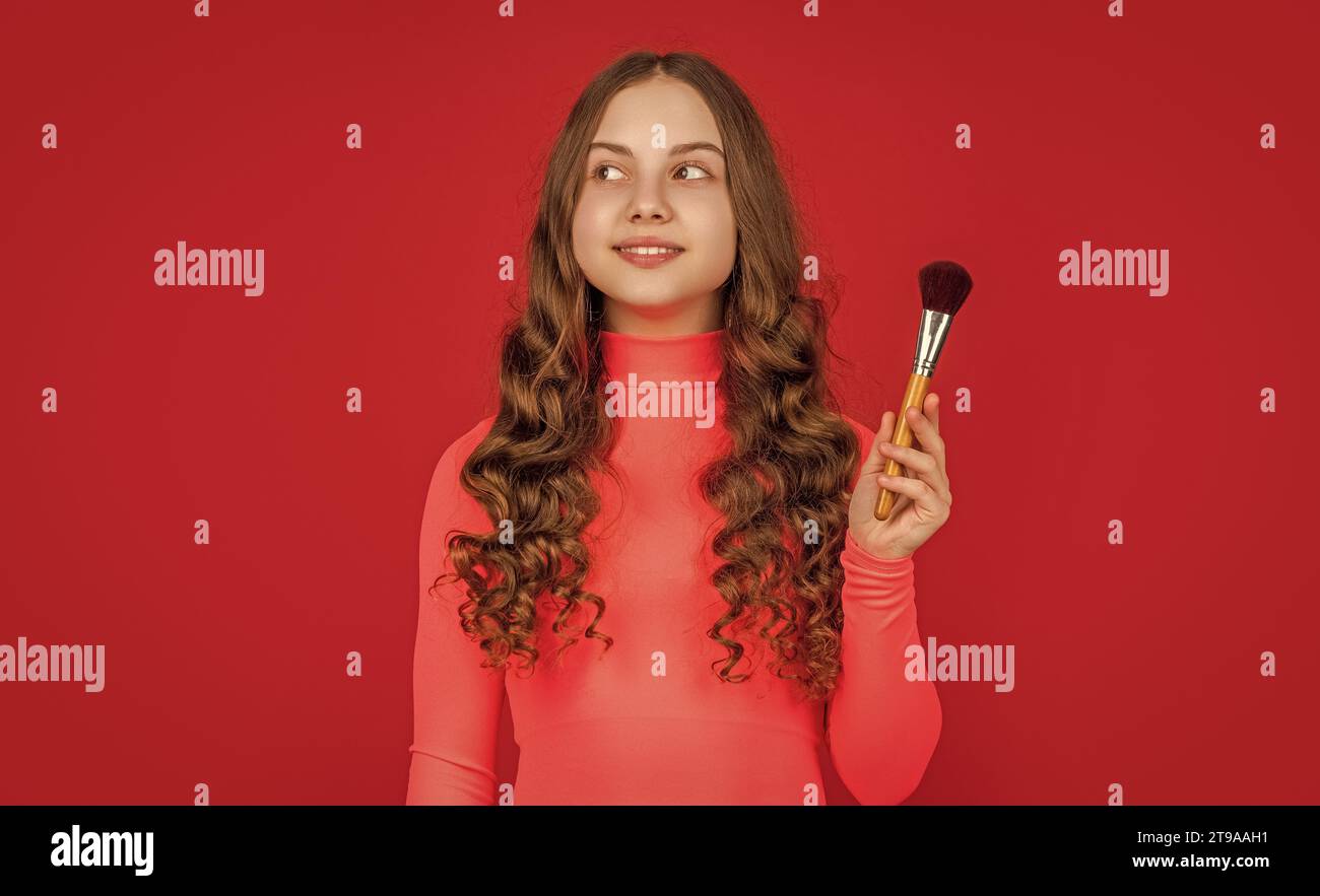 Positive teen girl makeup hi-res stock photography and images - Alamy