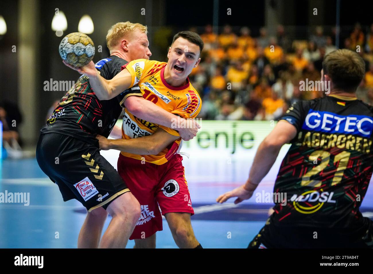 Foreignhandball hi-res stock photography and images - Alamy