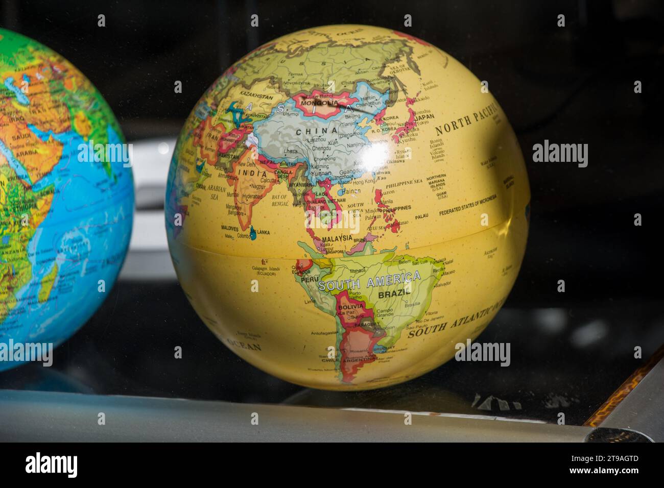 Various globes hi-res stock photography and images - Alamy