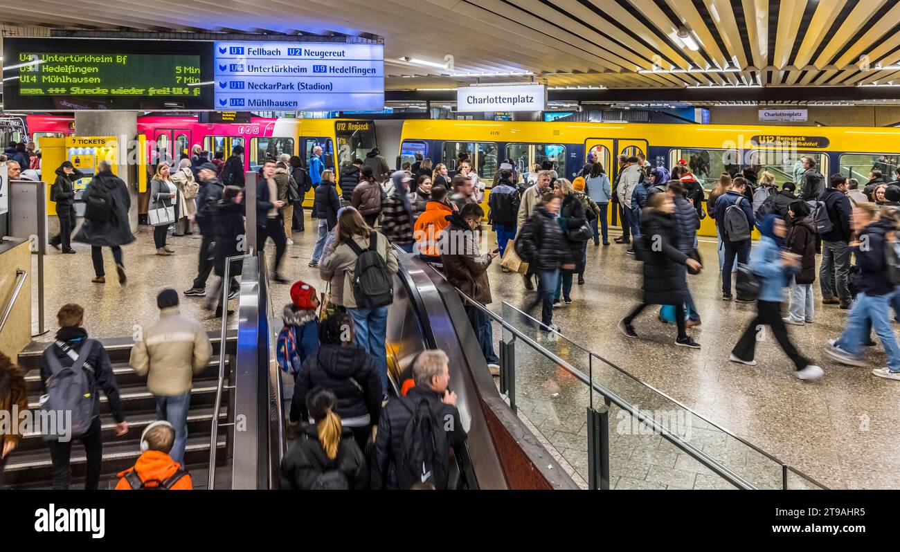 Public transport with many passengers and commuters, Charlottenplatz ...