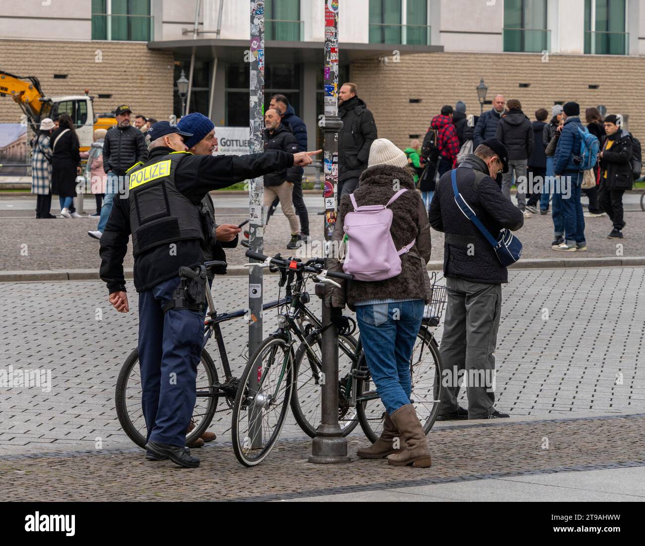 Berlin cyclists safety hi-res stock photography and images - Alamy