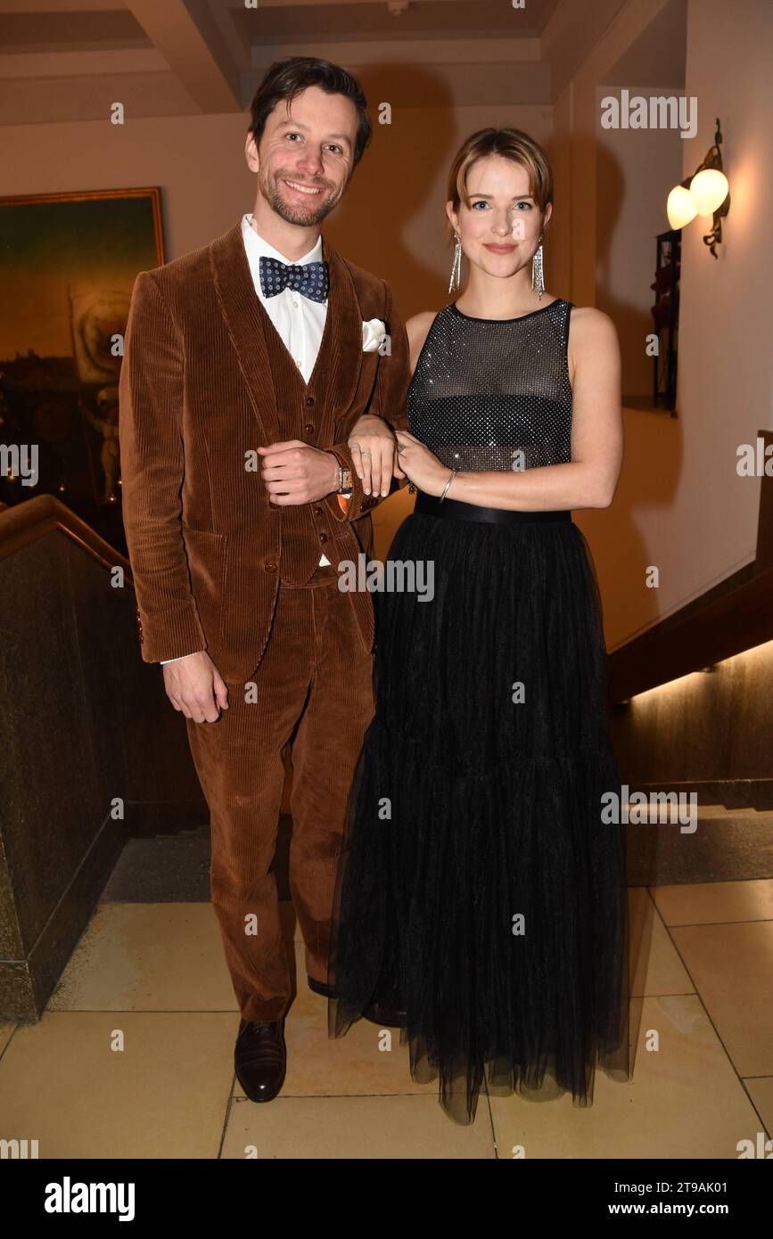 Jonathan Beck Schauspieler Leonie Brill Muenchen 23.11.2023 ...