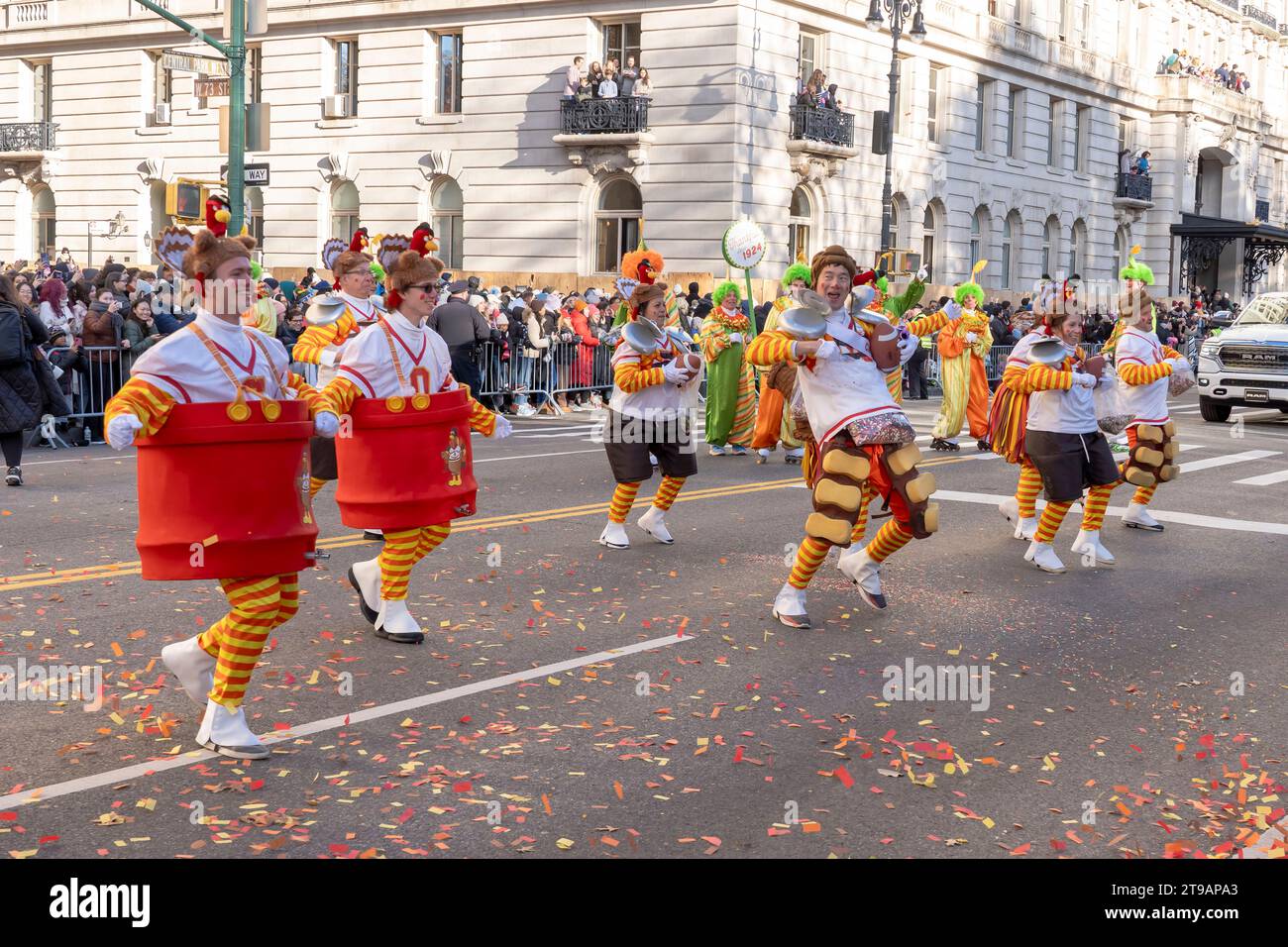New York, United States. 23rd Nov, 2023. Clowns participate in the Macy ...