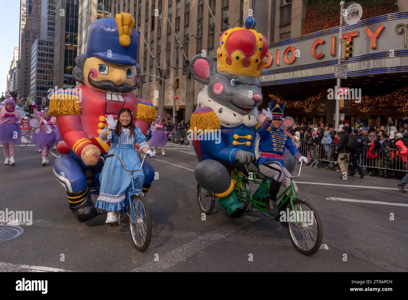 New York, United States. 23rd Nov, 2023. Nutcracker & Mouse King ...