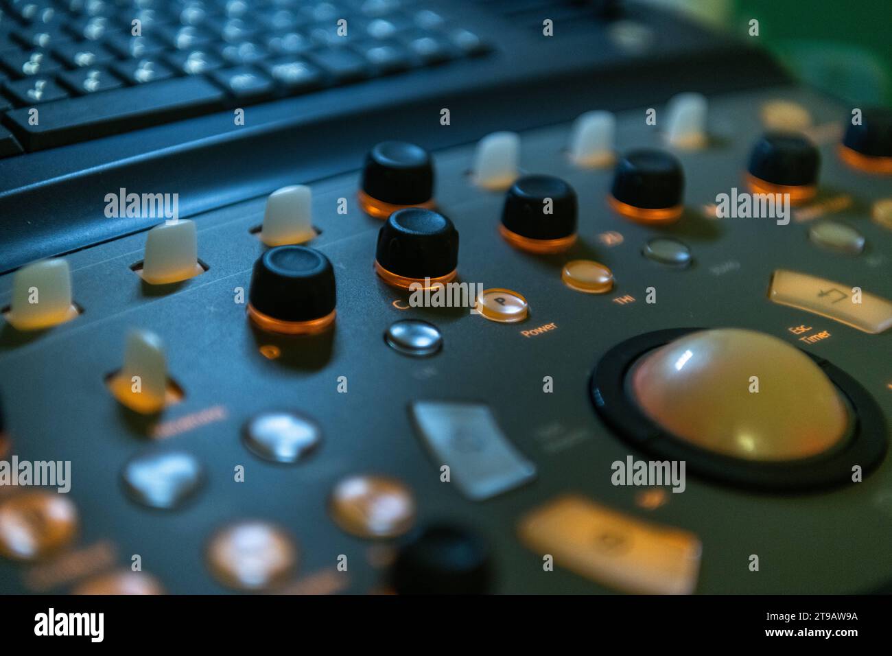 Sonografie, Ultraschallgerät Untersuchungen mittels Ultraschall ...