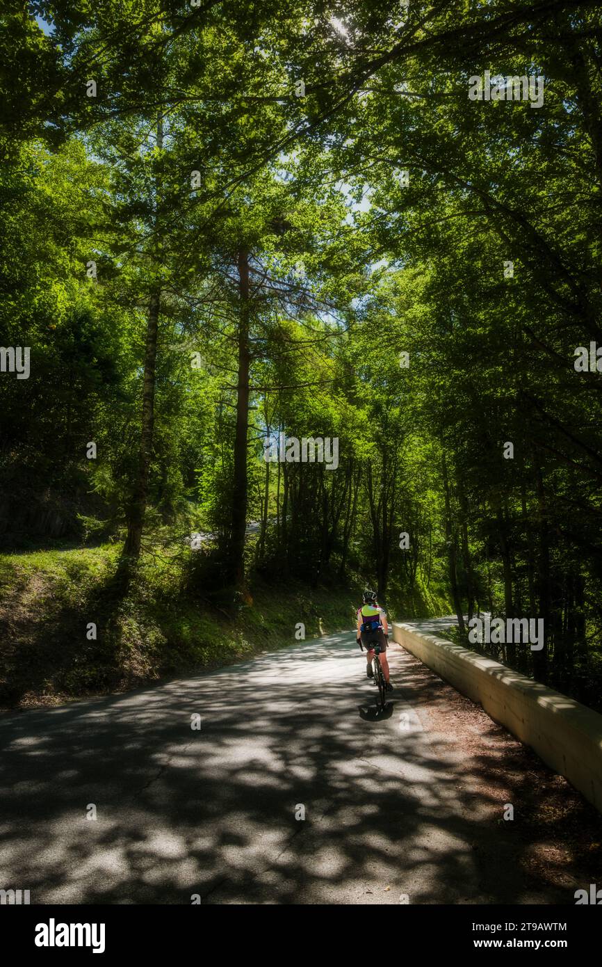 French female cyclist hi-res stock photography and images - Alamy