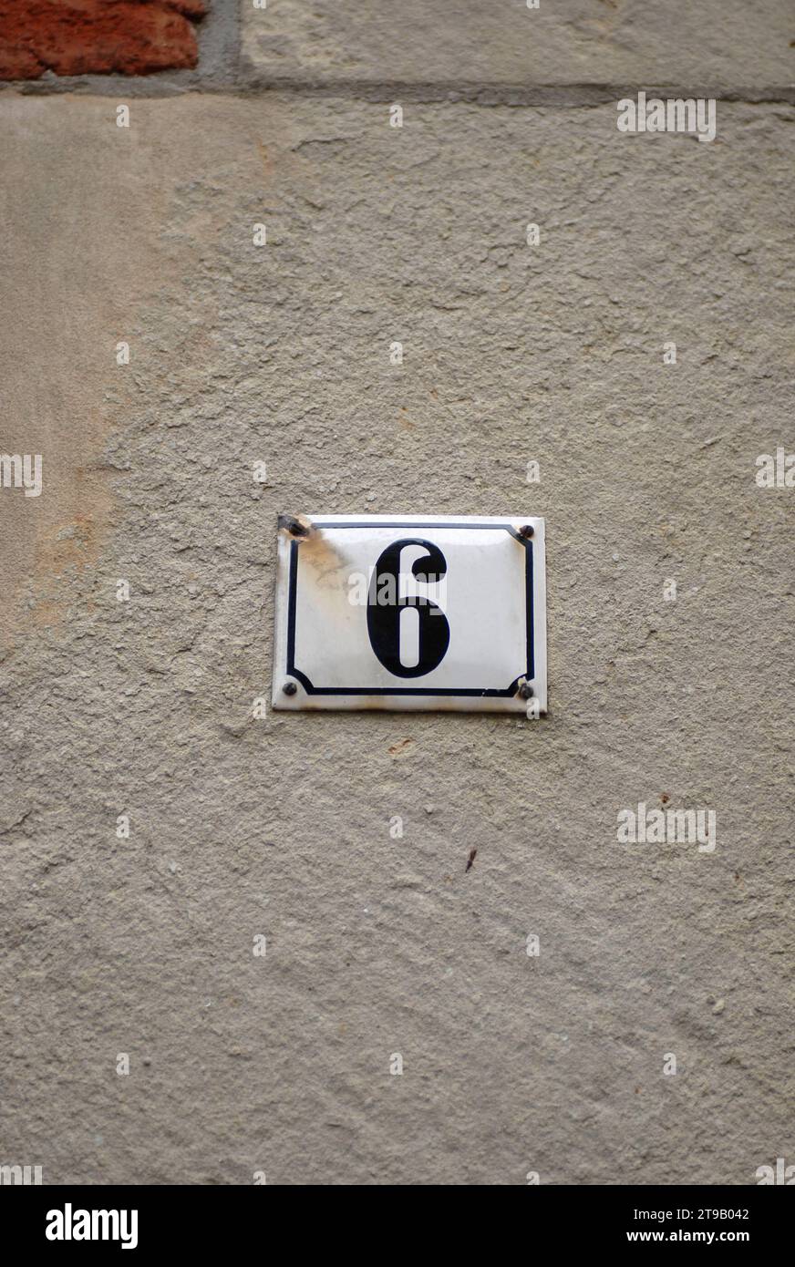 Hausnummer 6 hi-res stock photography and images - Alamy