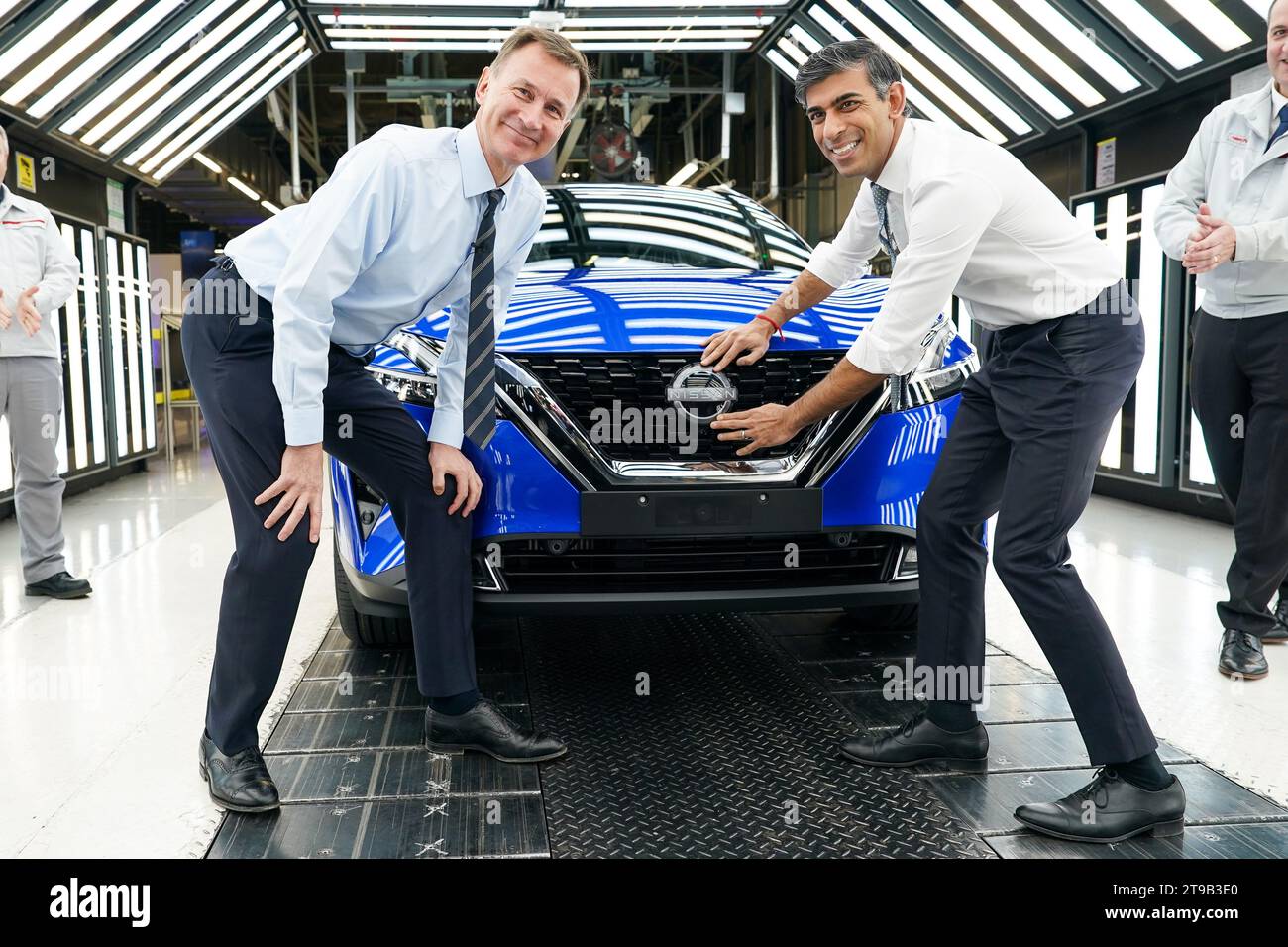 Prime Minister Rishi Sunak (right) and Chancellor of the Exchequer ...