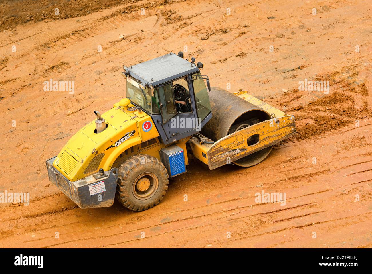 Compacting roller hi-res stock photography and images - Alamy