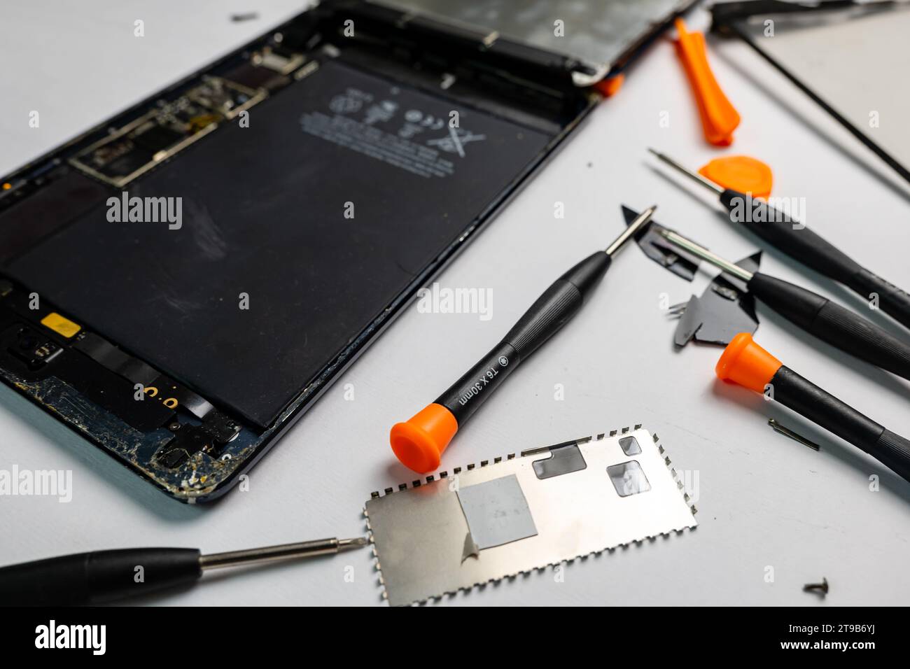 Reliable repair hi-res stock photography and images - Alamy