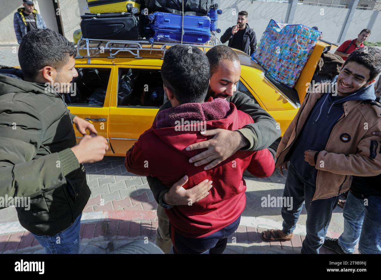Rafah, Palestinian Territories. 24th Nov, 2023. Stranded Palestinians ...