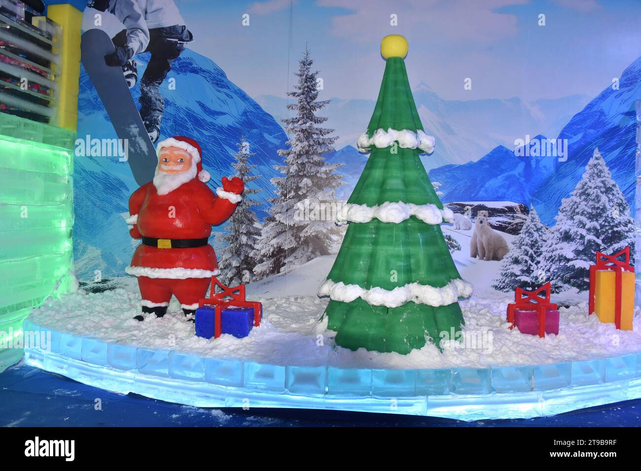 Snow, Ice World, Ice Sculptures playground, Phnom Penh, Cambodia, South ...