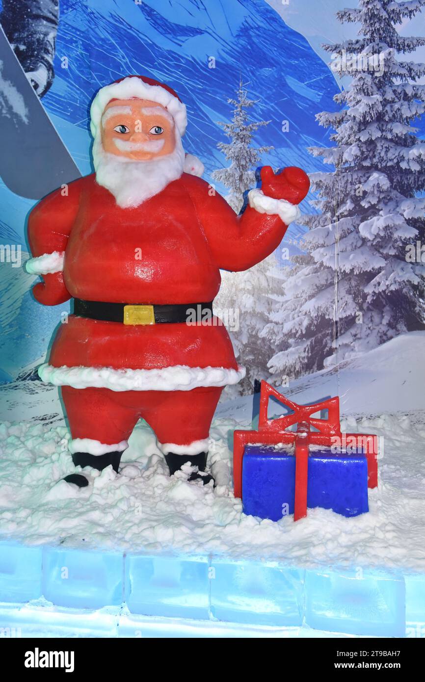 Snow, Ice World, Ice Sculptures playground, Phnom Penh, Cambodia, South ...