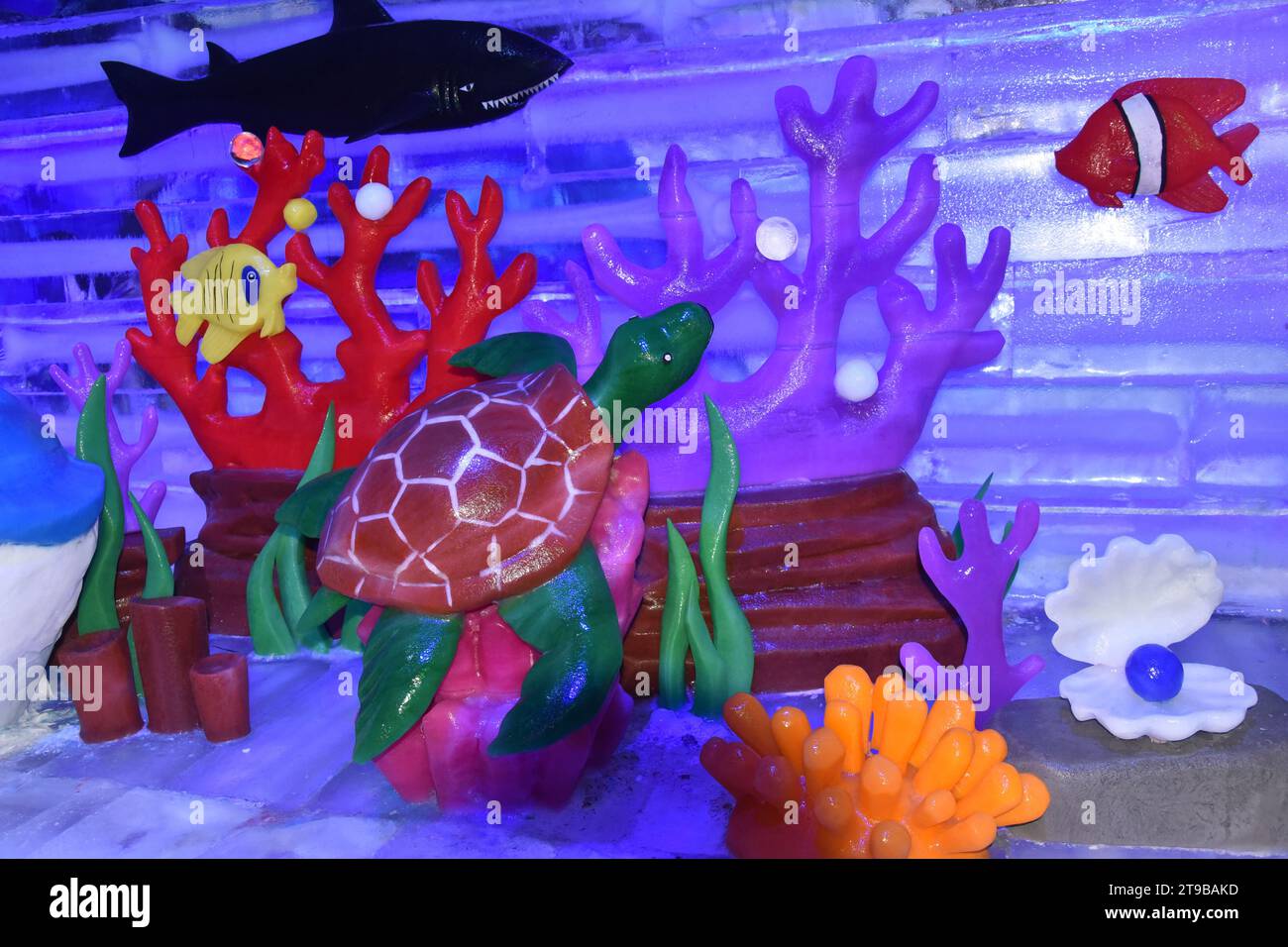 Snow, Ice World, Ice Sculptures playground, Phnomh Penh, Cambodia ...