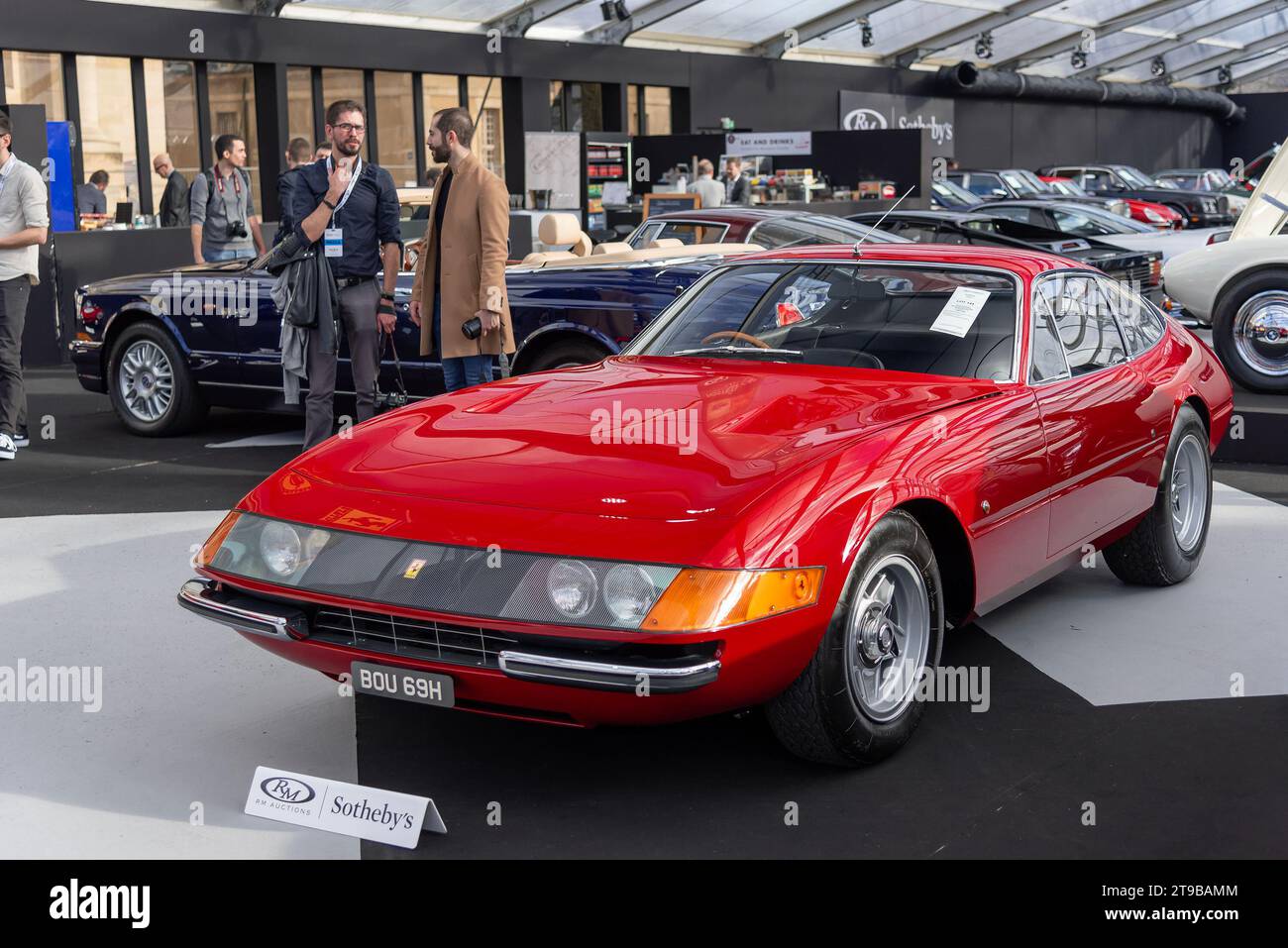 Rosso bordeaux hi-res stock photography and images - Alamy