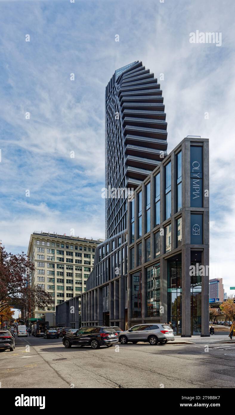 Brooklyn bridge anchorage hi-res stock photography and images - Alamy