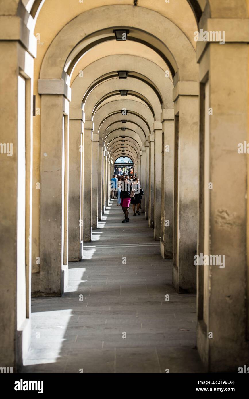 Street view, Firenze, Italia Stock Photo - Alamy