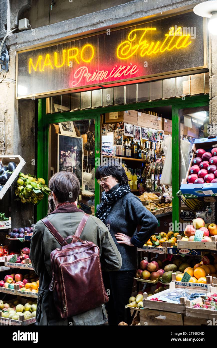 Fruit shop, Street Scene, Firenze, Italy Stock Photo - Alamy