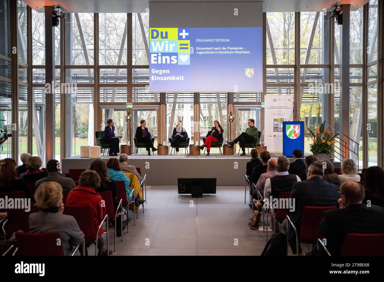 Berlin, Germany. 24th Nov, 2023. Maike Luhmann (2nd from left to right ...