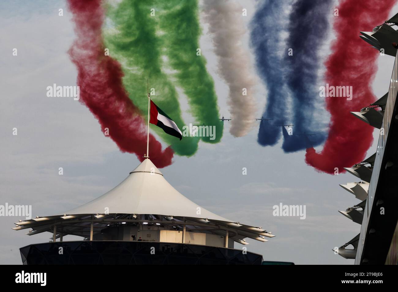Abu Dhabi, Abu Dhabi. 24th Nov, 2023. Circuit atmosphere - air display ...