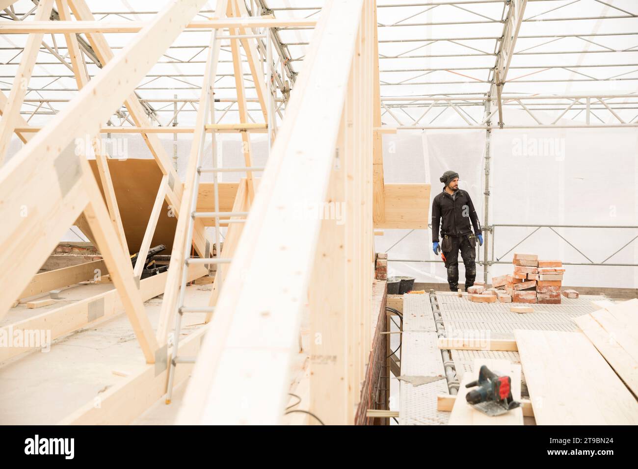 Male construction worker at construction site Stock Photo - Alamy