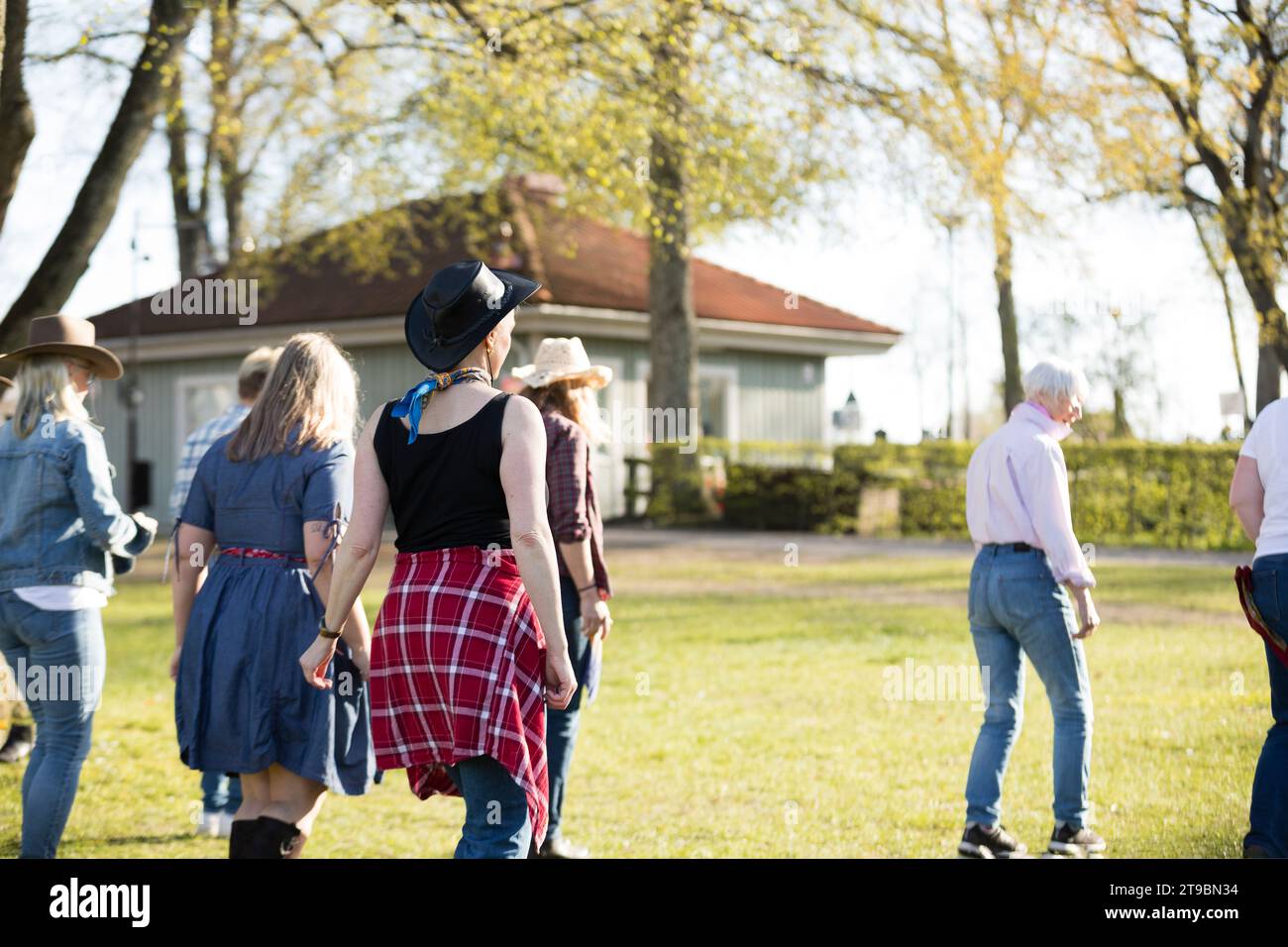 People in free fall hi-res stock photography and images - Alamy