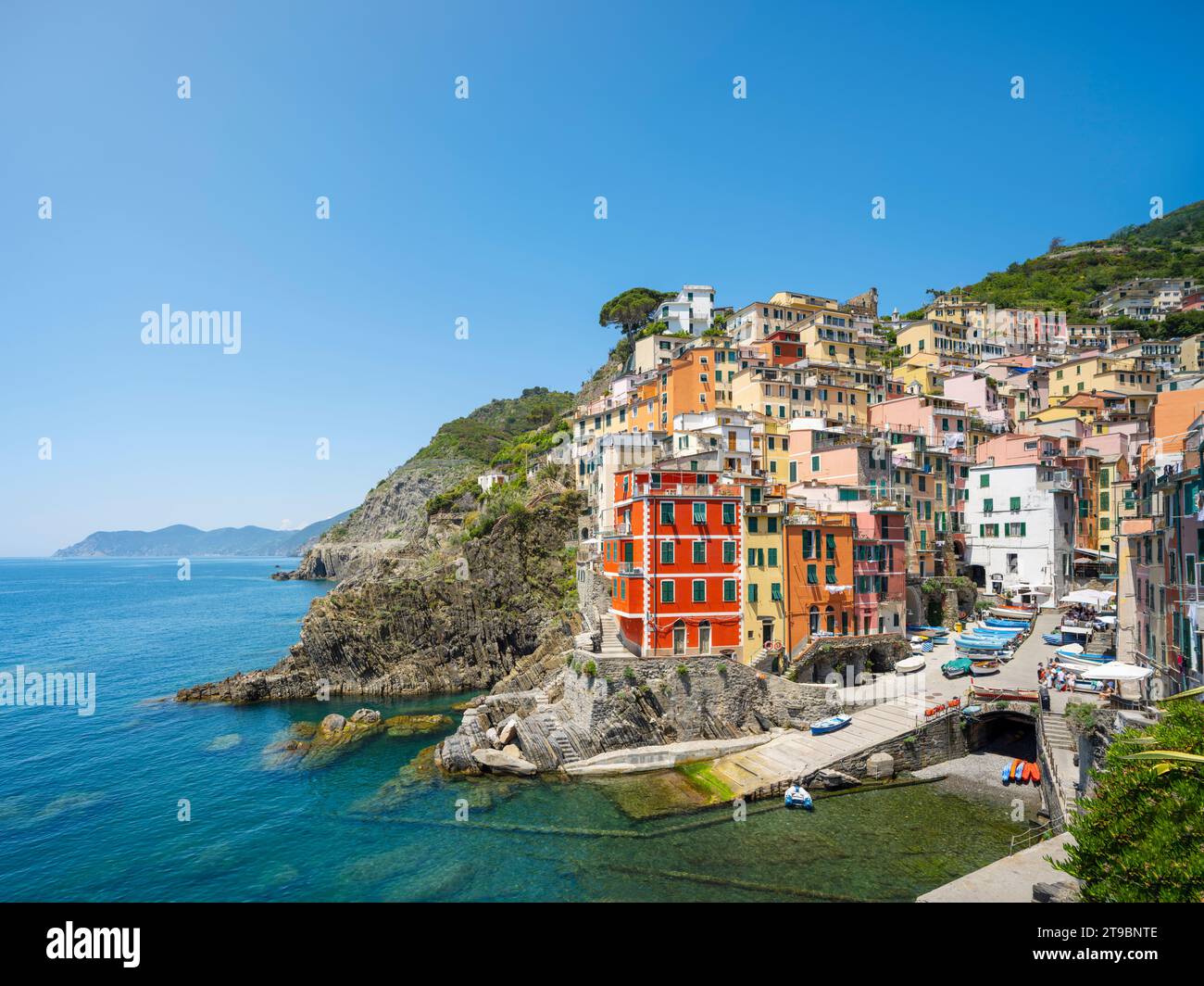 Naval housing building hi-res stock photography and images - Alamy