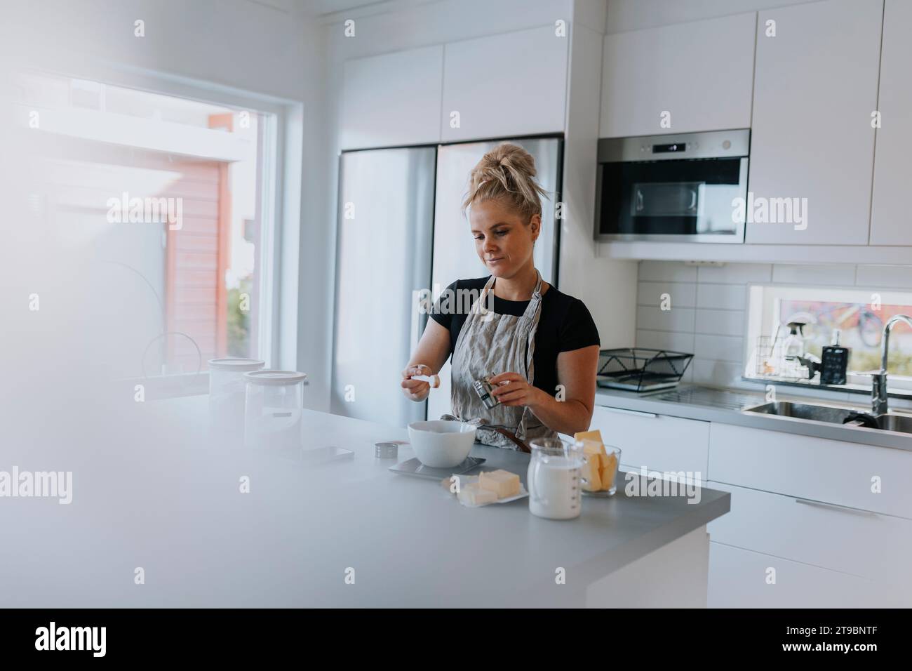 Baking environment hi-res stock photography and images - Alamy
