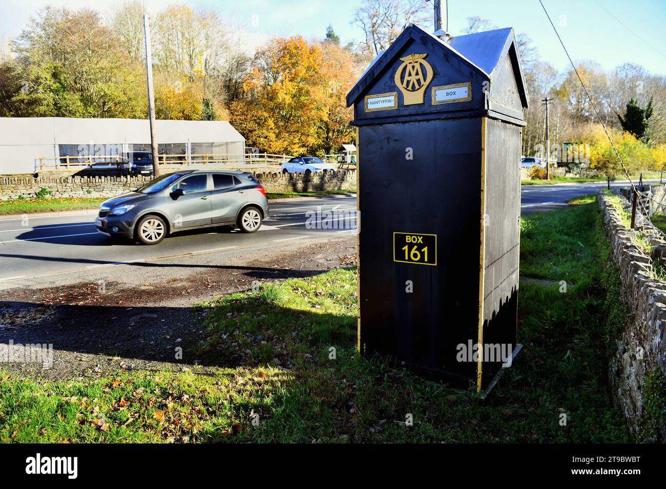 The AA (Automobile Association) Box 161 - a reminder of decades past ...
