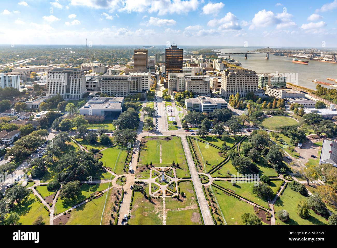 Huey long bridge hi-res stock photography and images - Alamy