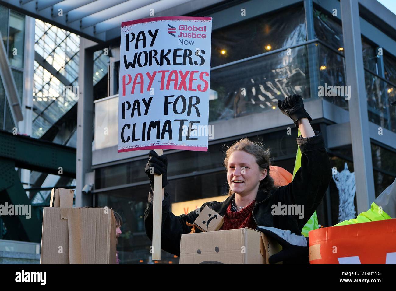 Gmb amazon dispute hi-res stock photography and images - Alamy