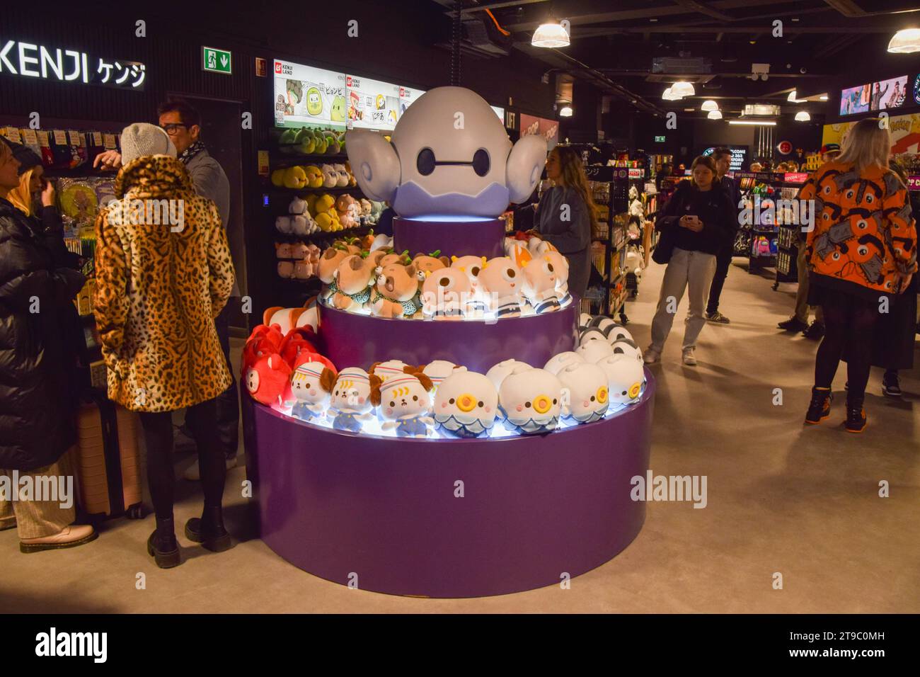 London, England, UK. 24th Nov, 2023. Shelves at the iconic ...