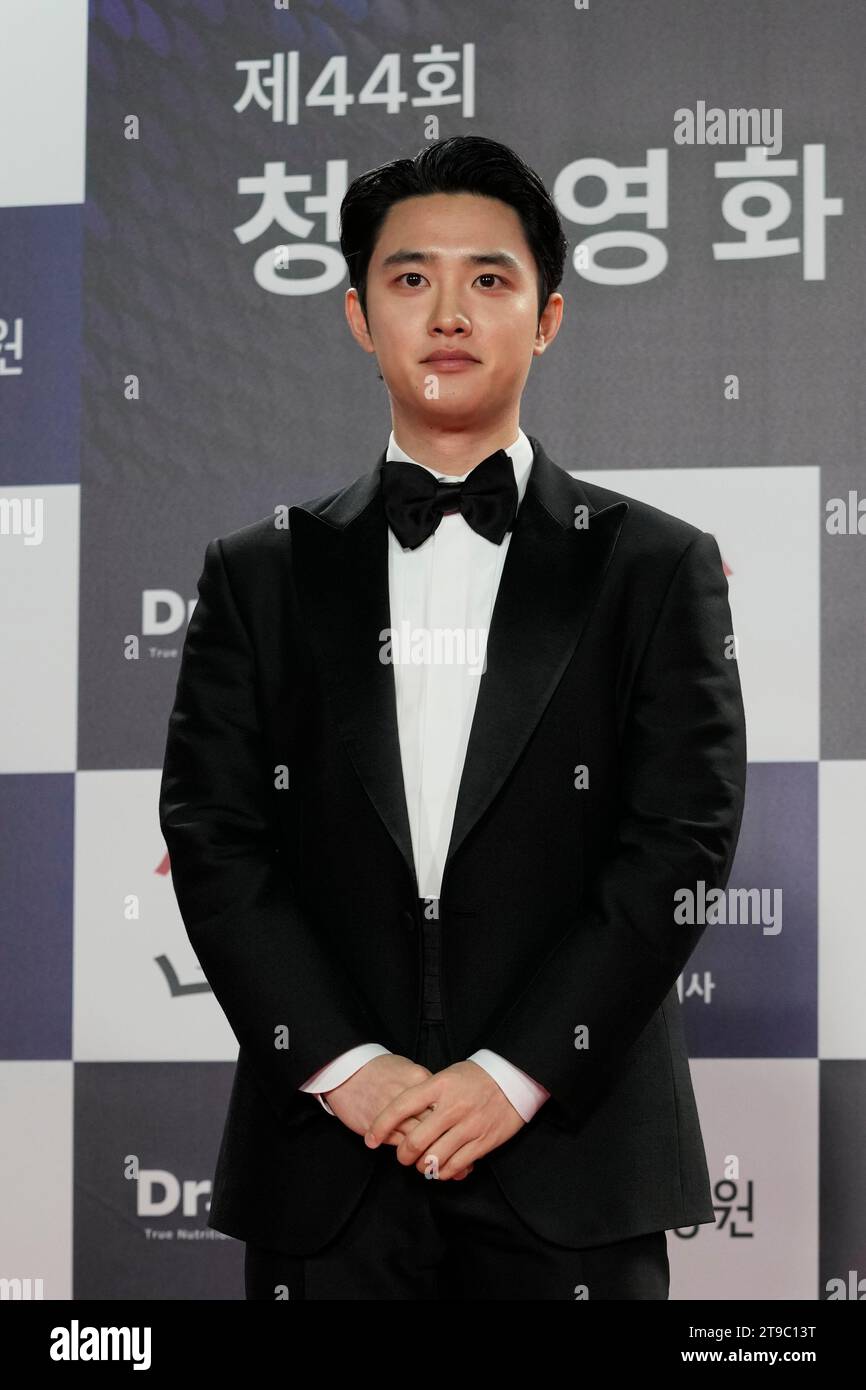 South Korean actor Do Kyung-soo poses for photographers upon arrival ...