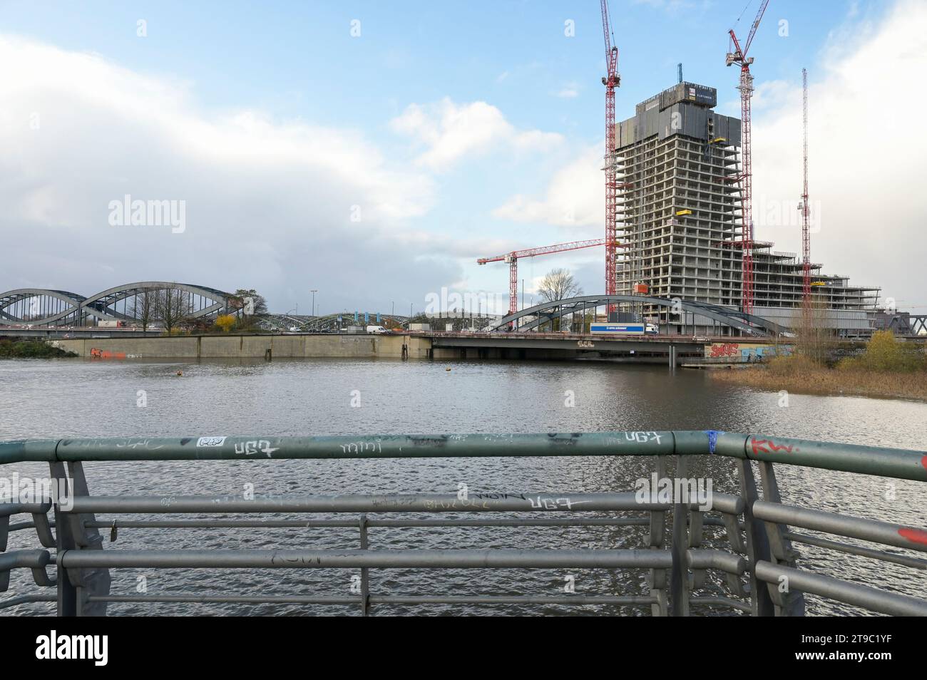 GERMANY, Hamburg, Harbour City, construction site of Elbtower of Signa ...