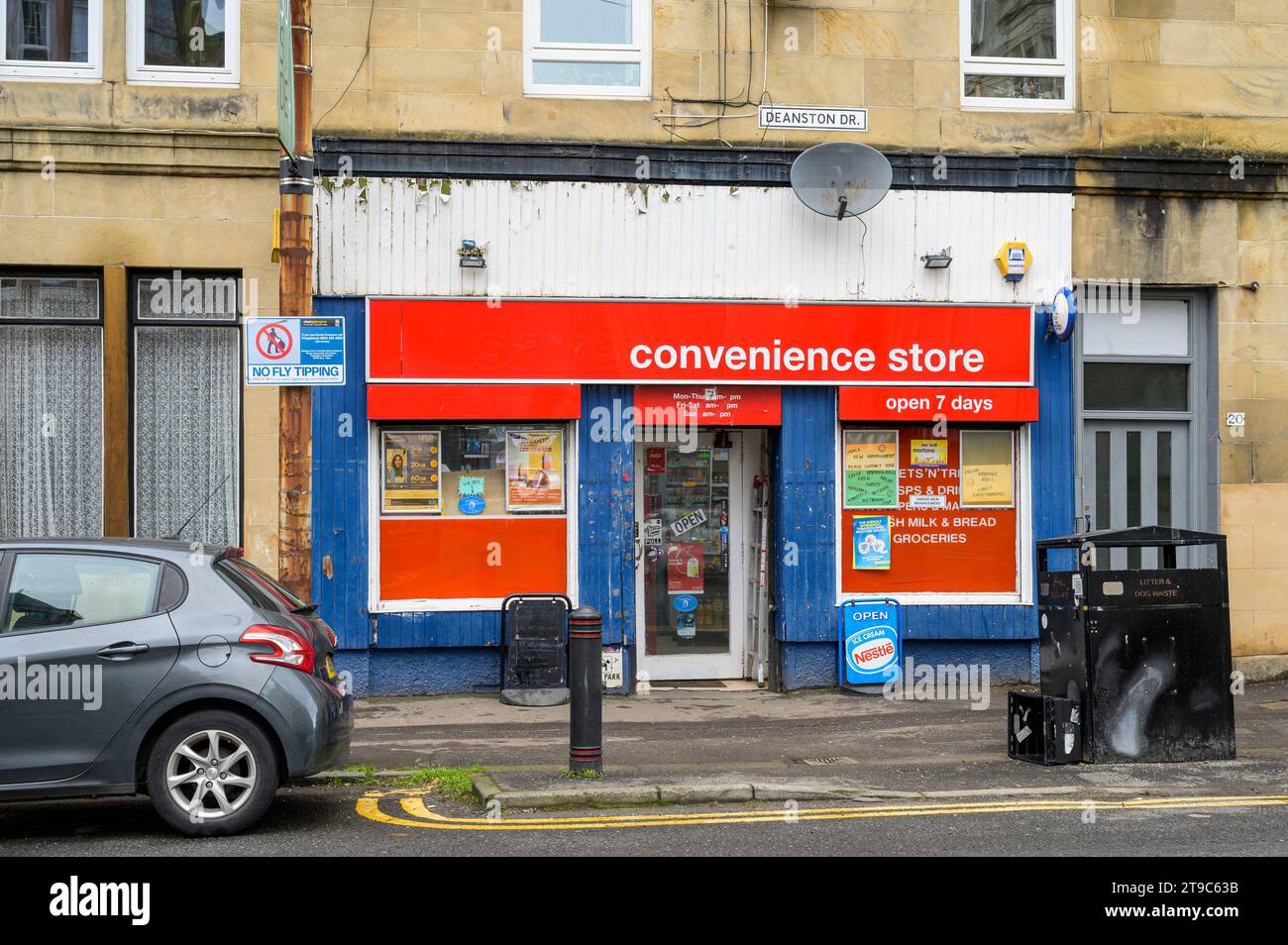 Grocery and convenience shop hi-res stock photography and images - Alamy