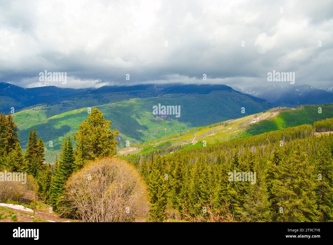 Landscape view of ski runs in Vail and Rocky mountains in Colorado ...