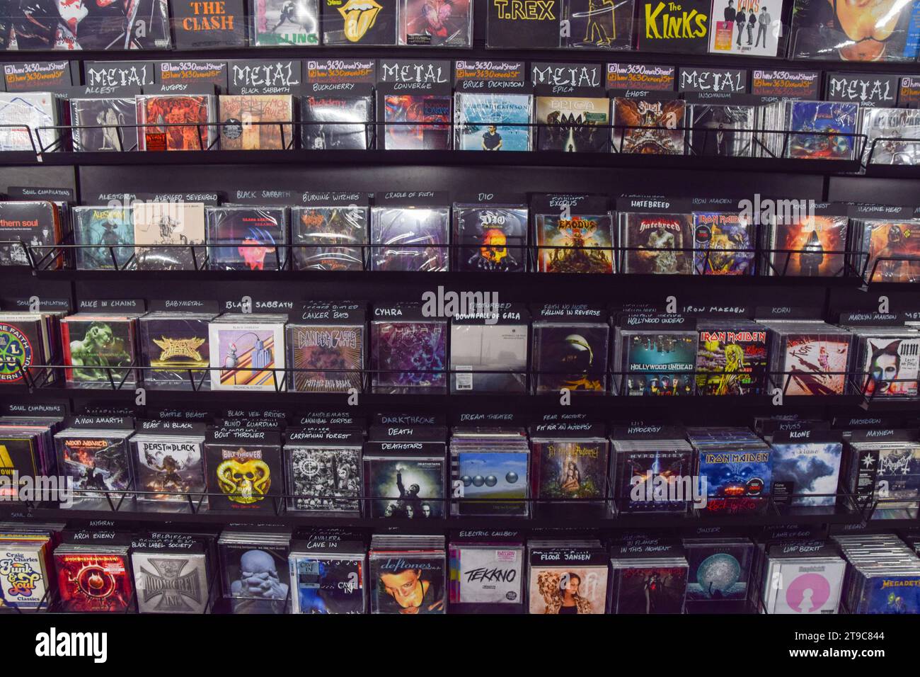 Hmv interior hi-res stock photography and images - Alamy