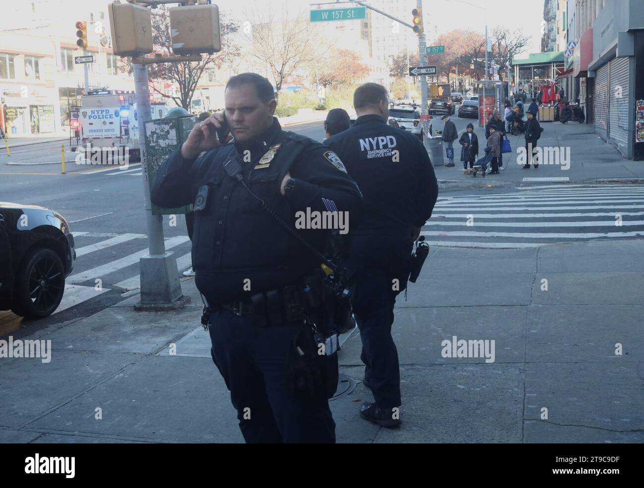 Police questioning driver hi-res stock photography and images - Alamy